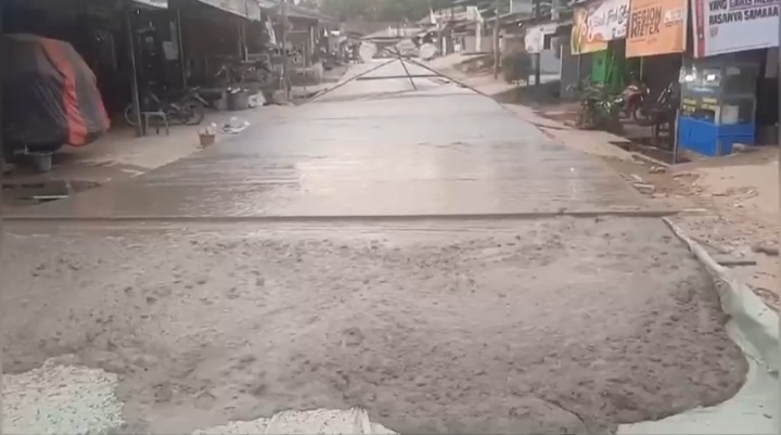 Proyek Jalan Di Sandai Diduga Kuat Dikerjakan Asal Asalan! - Liputan ...